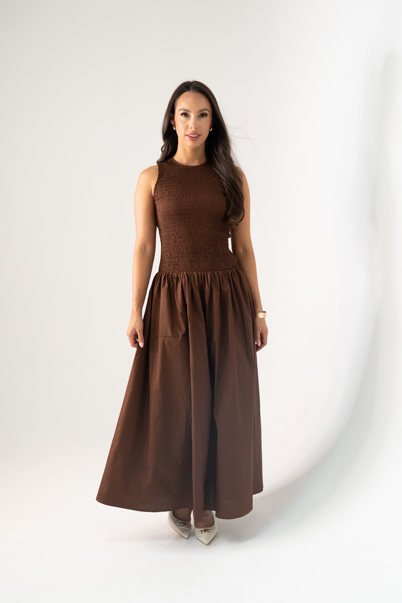 Millie Smock Detail Dress In Coffee – The Walk in Wardrobe