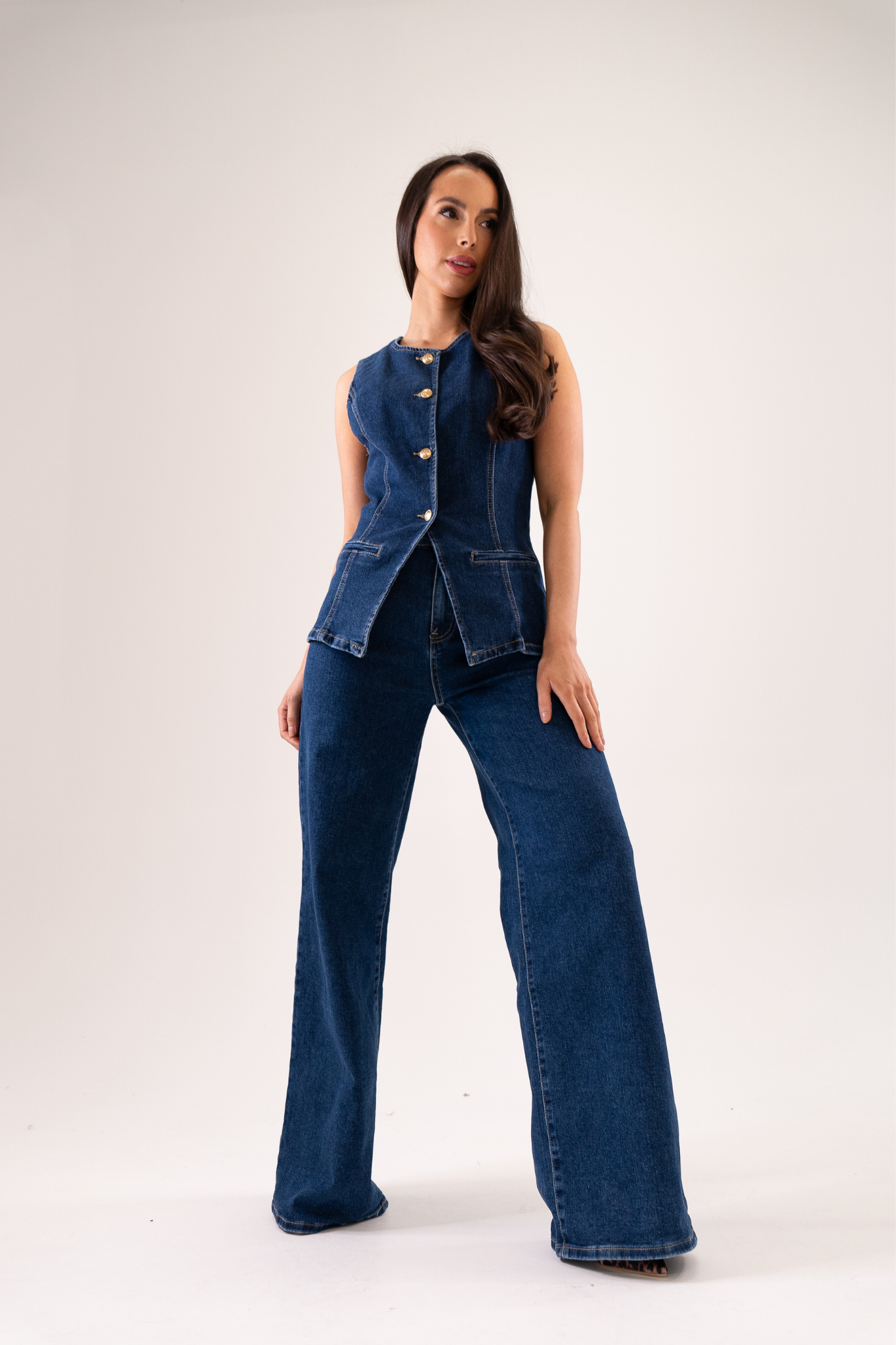 Love Laura Wide Leg Jeans In Dark Wash – The Walk in Wardrobe