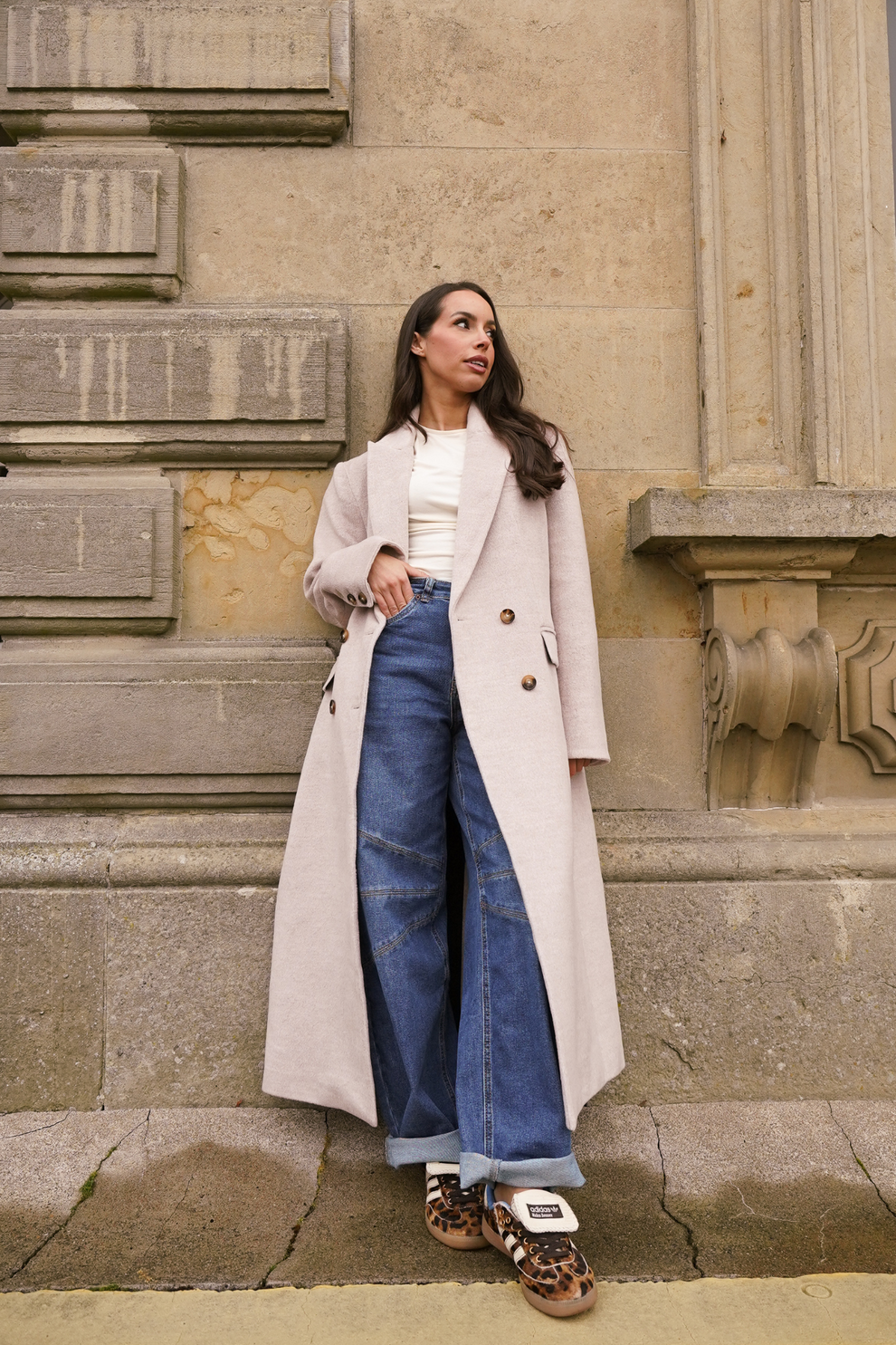 Love Laura Coat In Sand – The Walk in Wardrobe