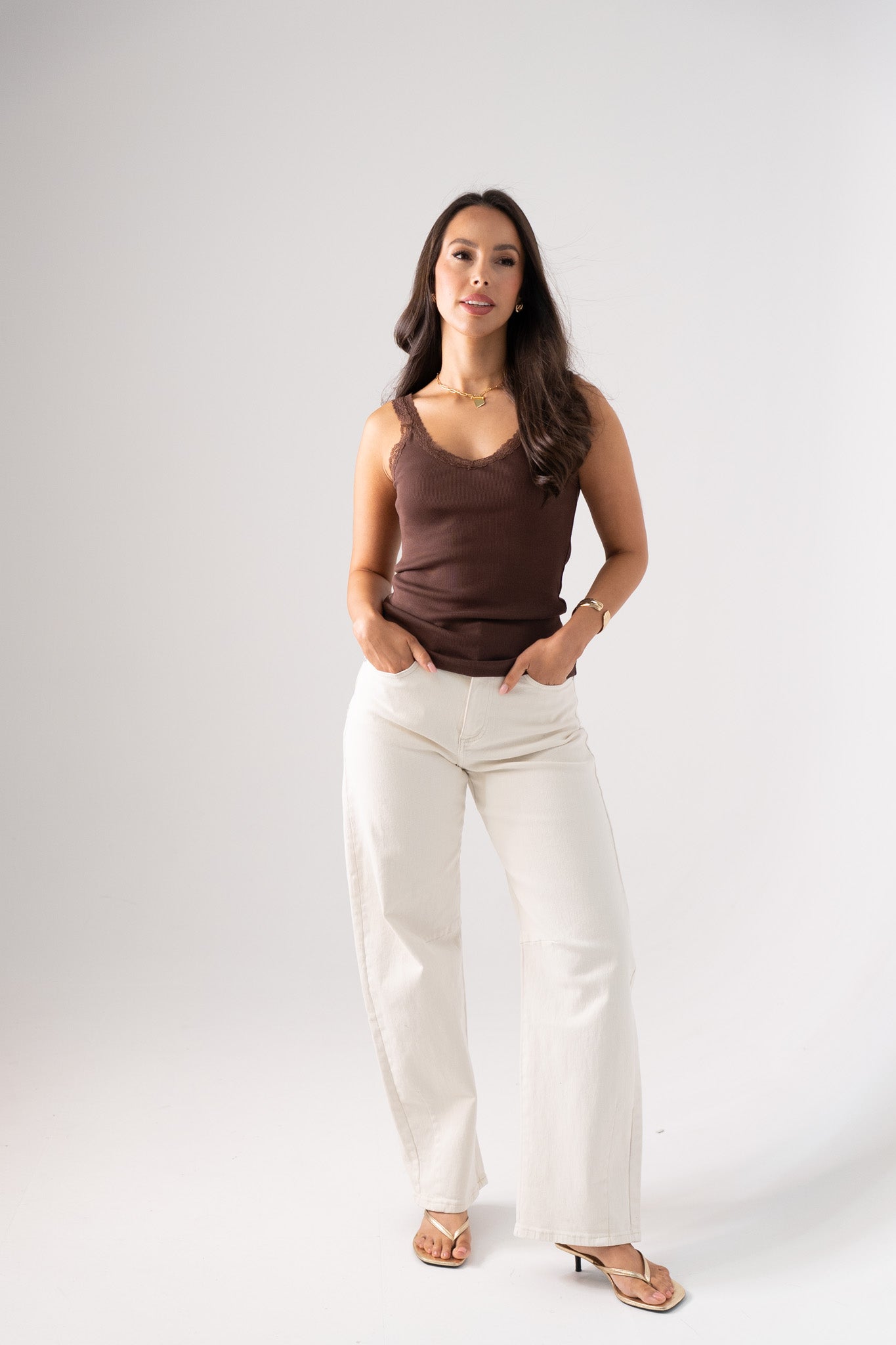 Kendra Lace Trim Vest Top In Coffee – The Walk in Wardrobe