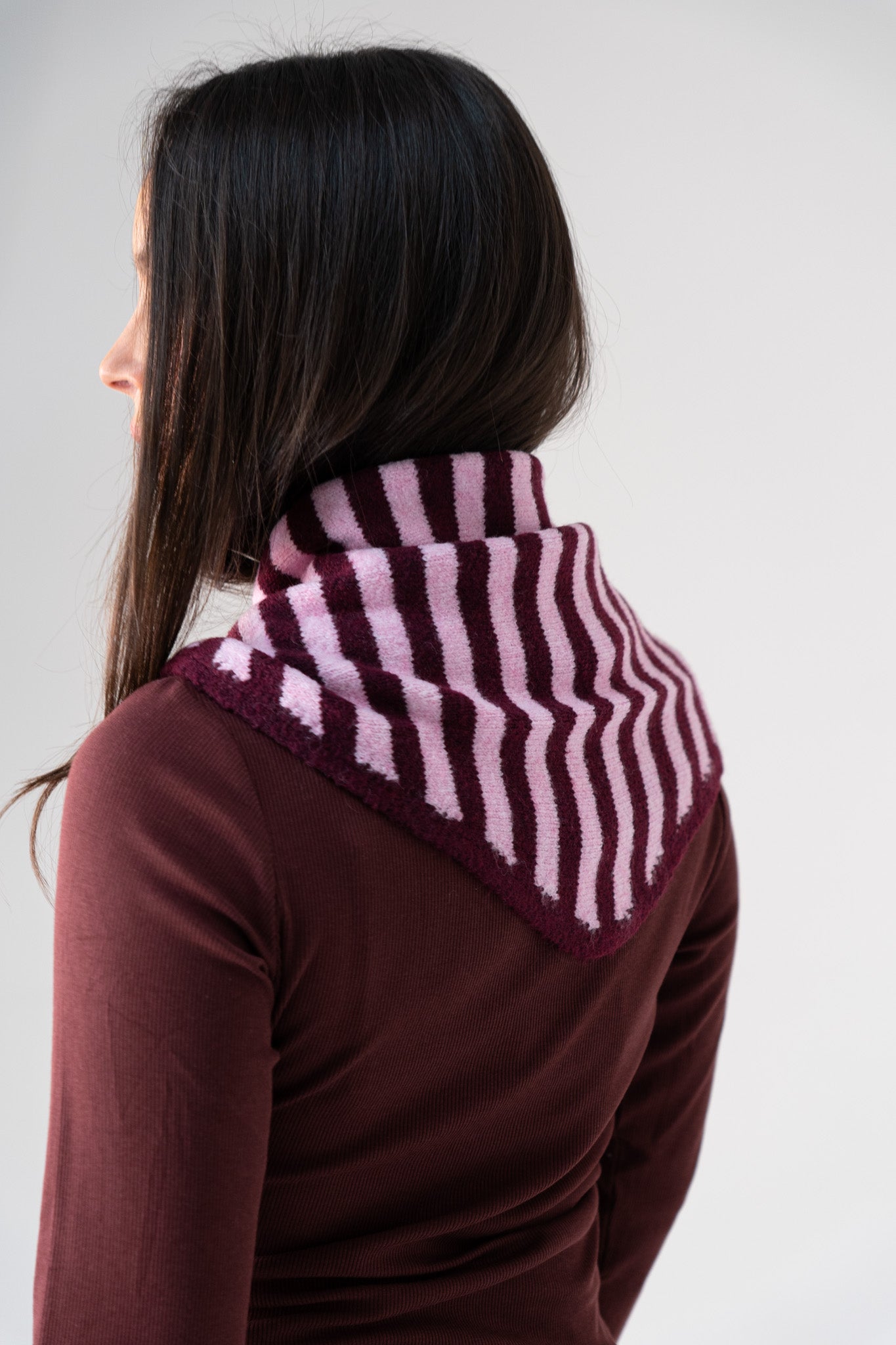 Kendra Stripe Neck Scarf In Pink Mix – The Walk in Wardrobe