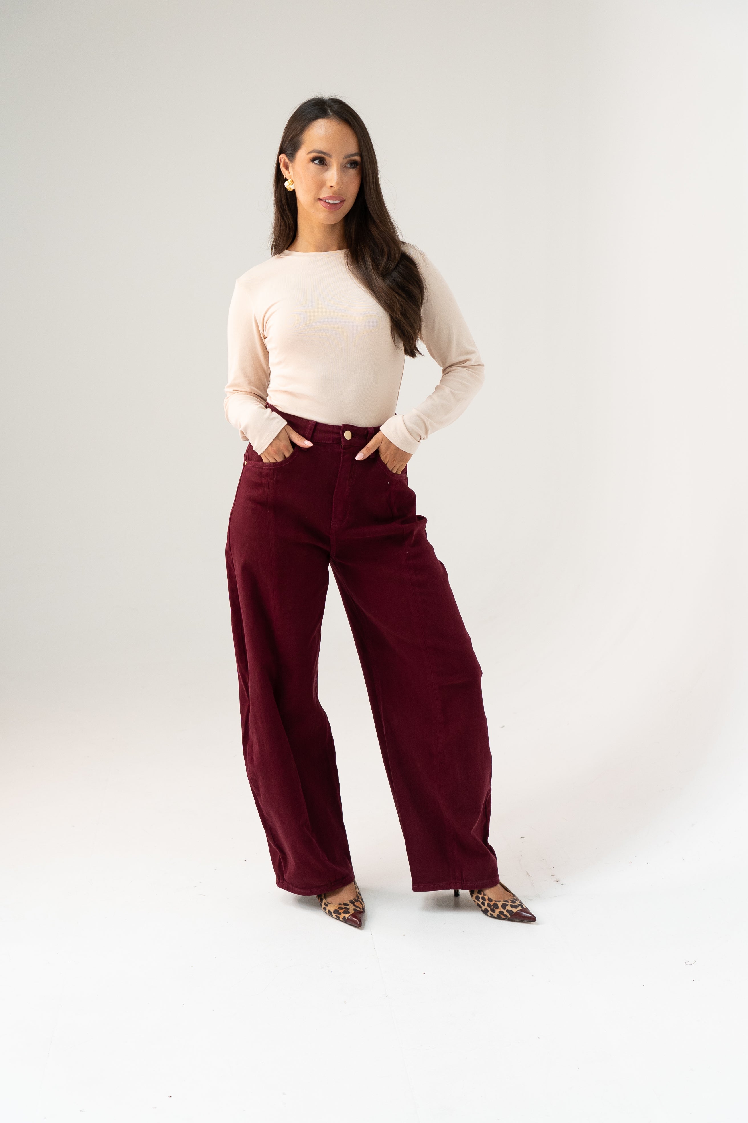 Love Laura Barrell Jeans In Plum – The Walk in Wardrobe