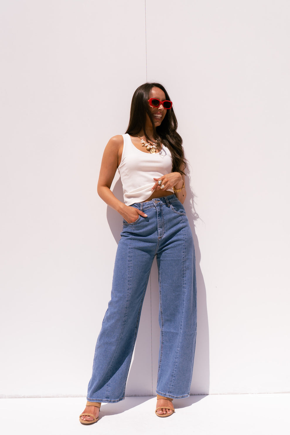 Love Laura Barrell Jeans In Mid Wash – The Walk in Wardrobe